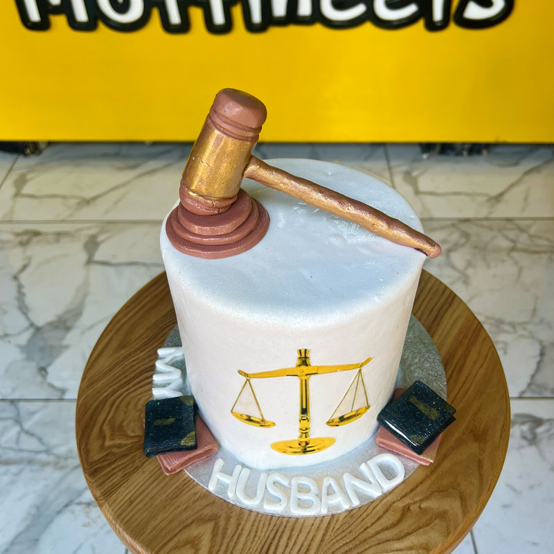 Justice Cake – The Muffineers
